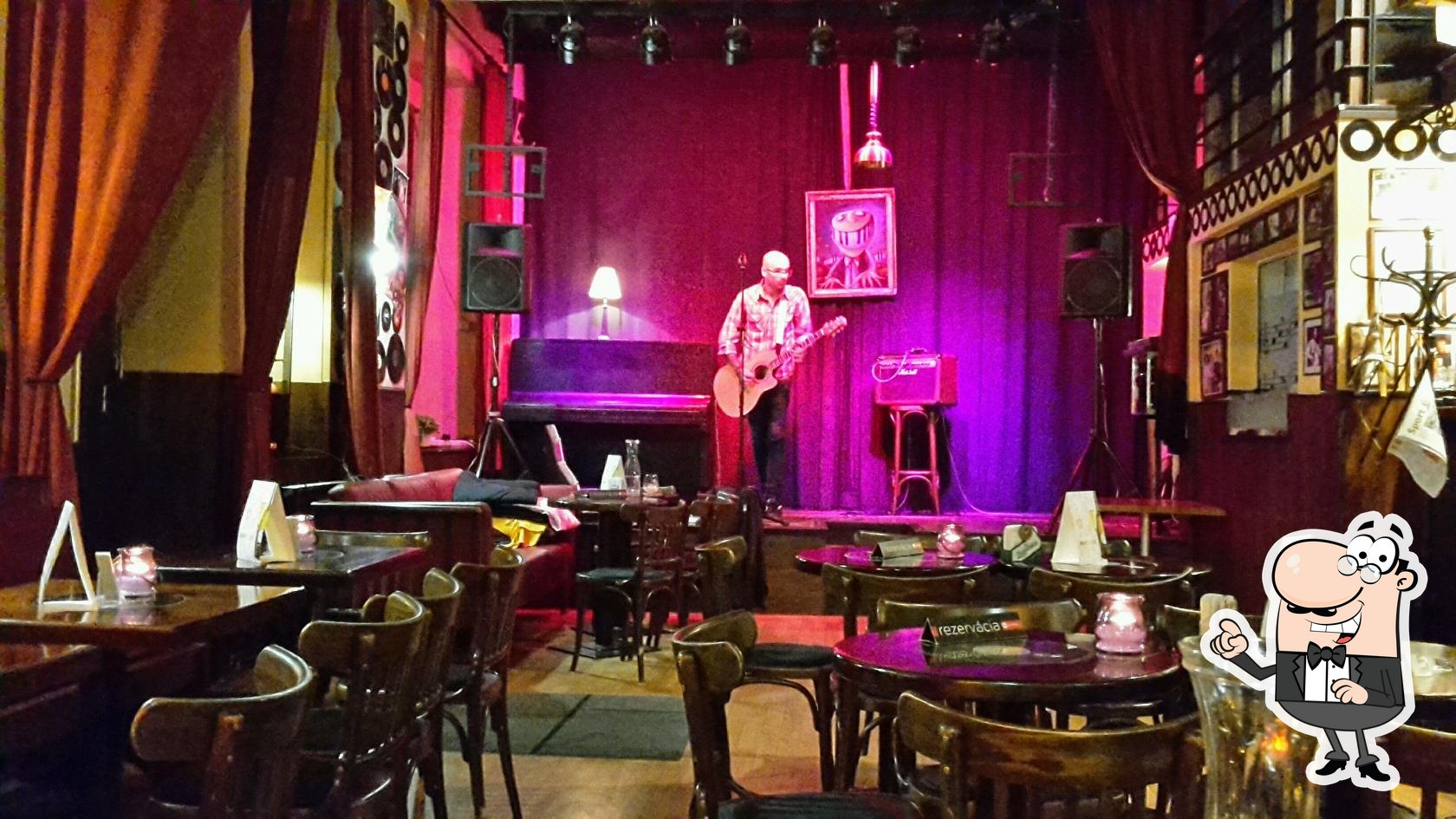 Café Studio, Hudobný Club, Music Restaurant & Disco Studio, Bratislava