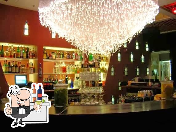 Vango Lounge and Skybar, 116 S 18th St in Philadelphia - Restaurant ...