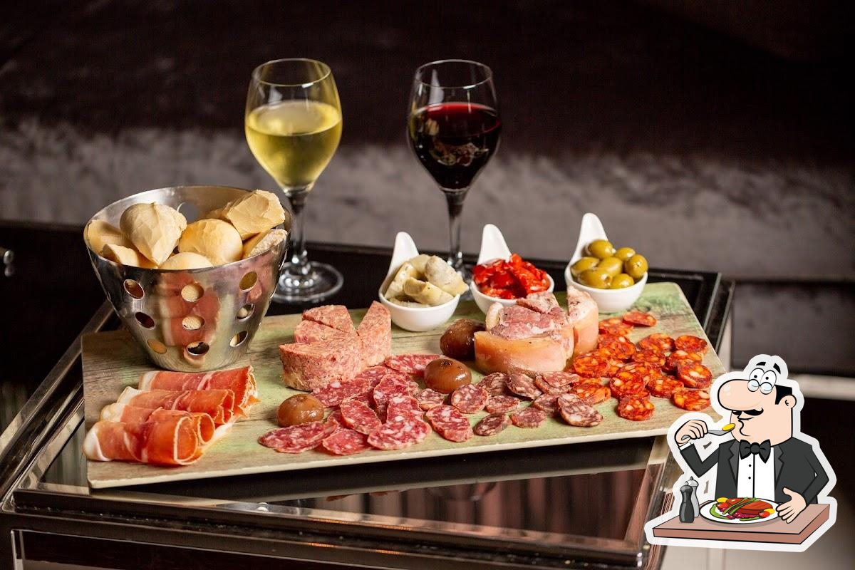 Primo Bar, London, 200 Westminster Bridge Rd in London - Restaurant ...