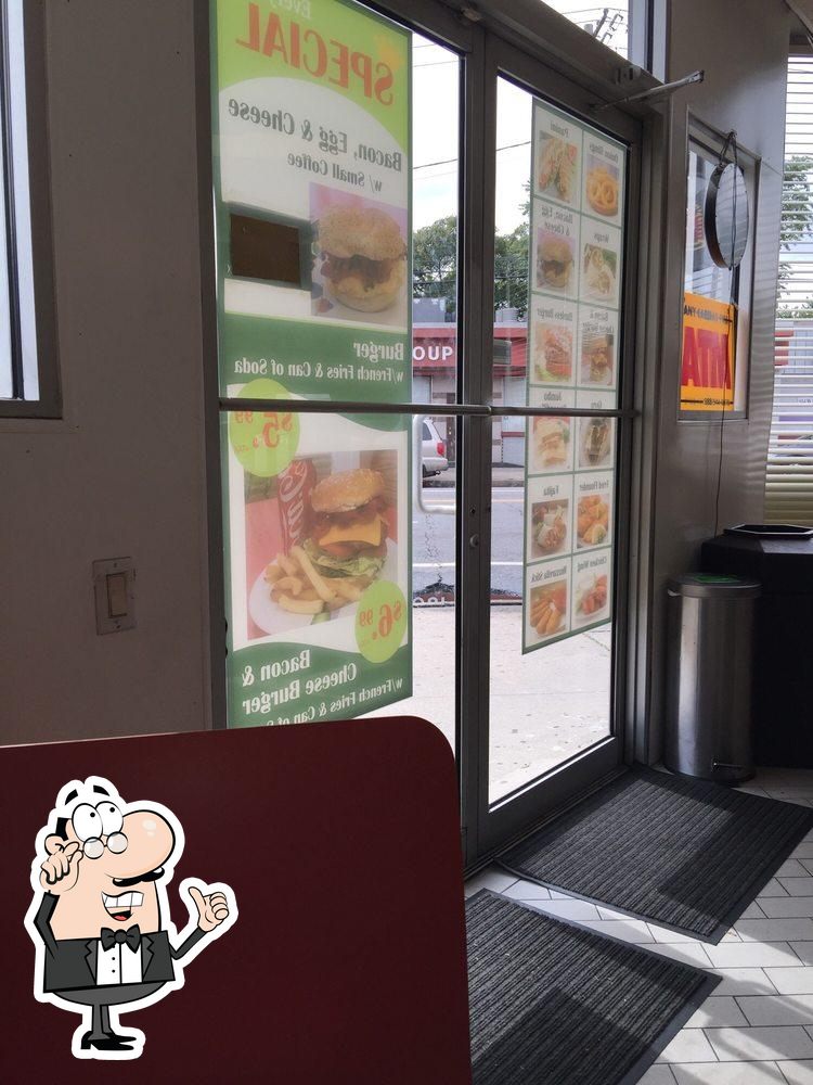 Crown Deli, 519 W Merrick Rd in Valley Stream - Restaurant menu and reviews