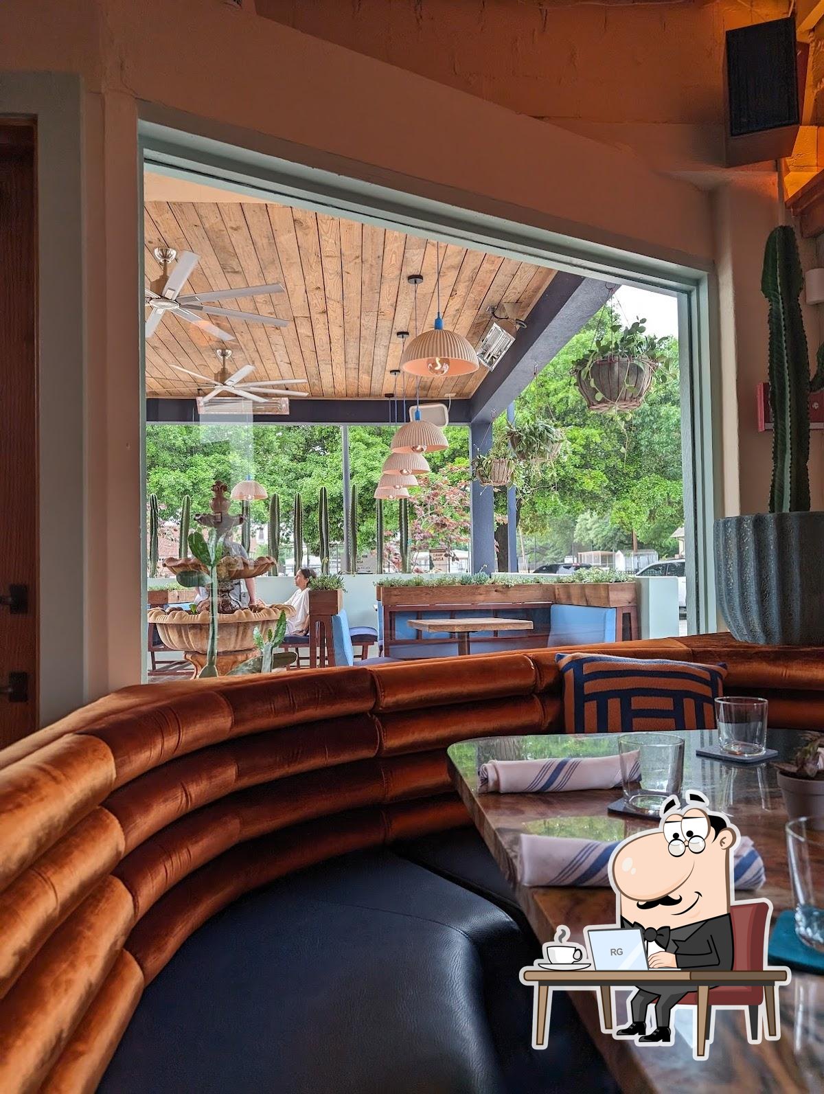Maximo, West University Place - Restaurant menu, prices and reviews