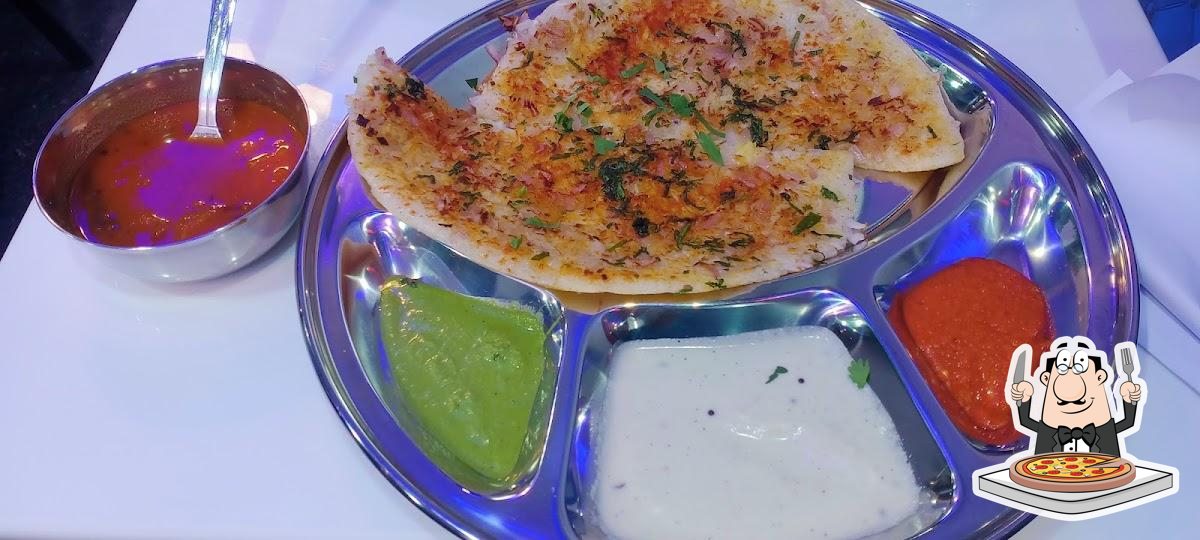 Chaat Junction restaurant, Abu Dhabi, Hamdan Bin Mohammed St ...