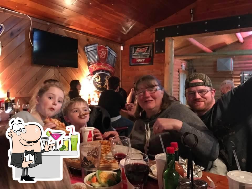 Poor Henry's Bar in Clinton - Restaurant reviews