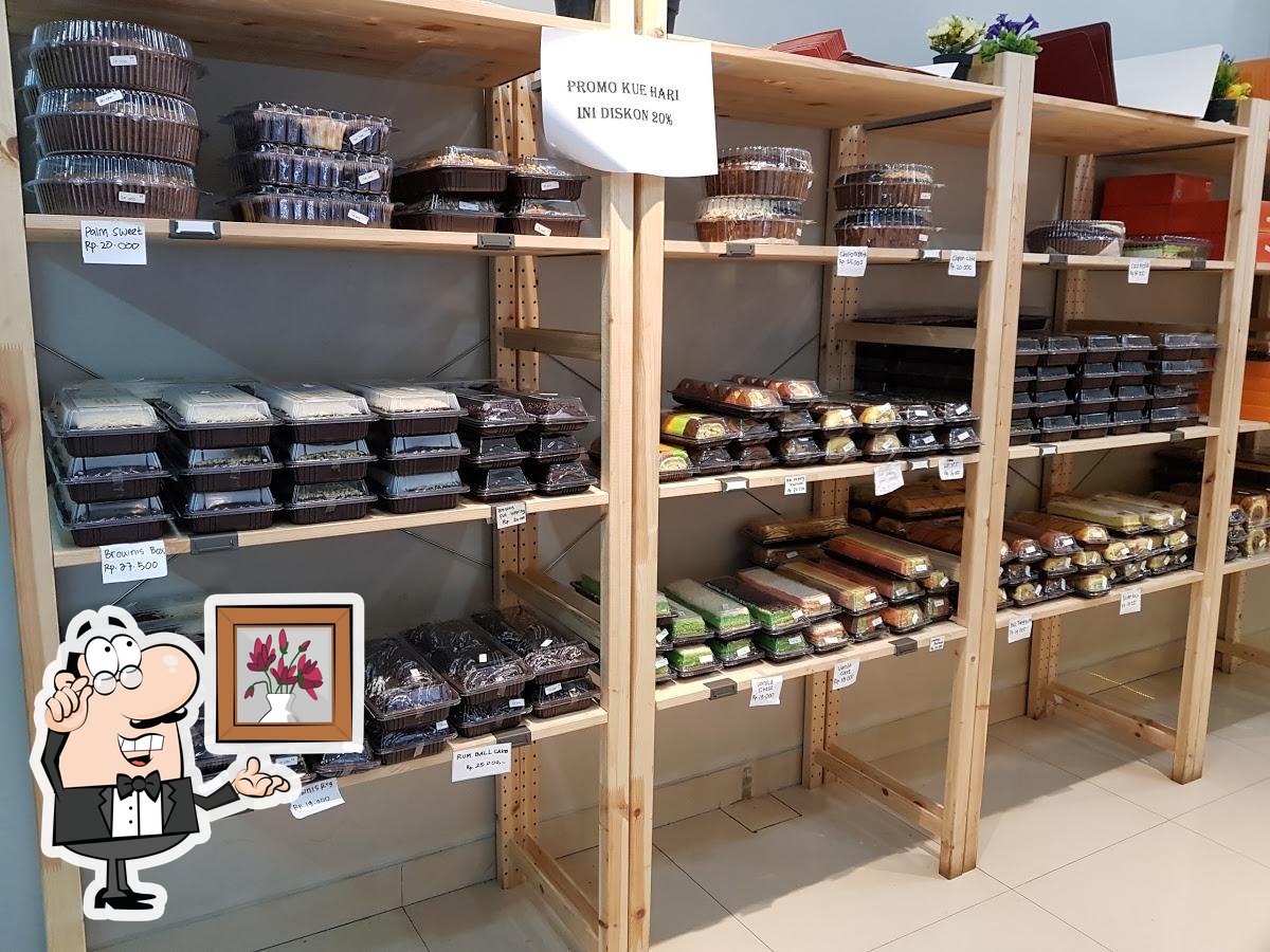 Fidelis Cake & Bakery, Cikupa - Restaurant reviews