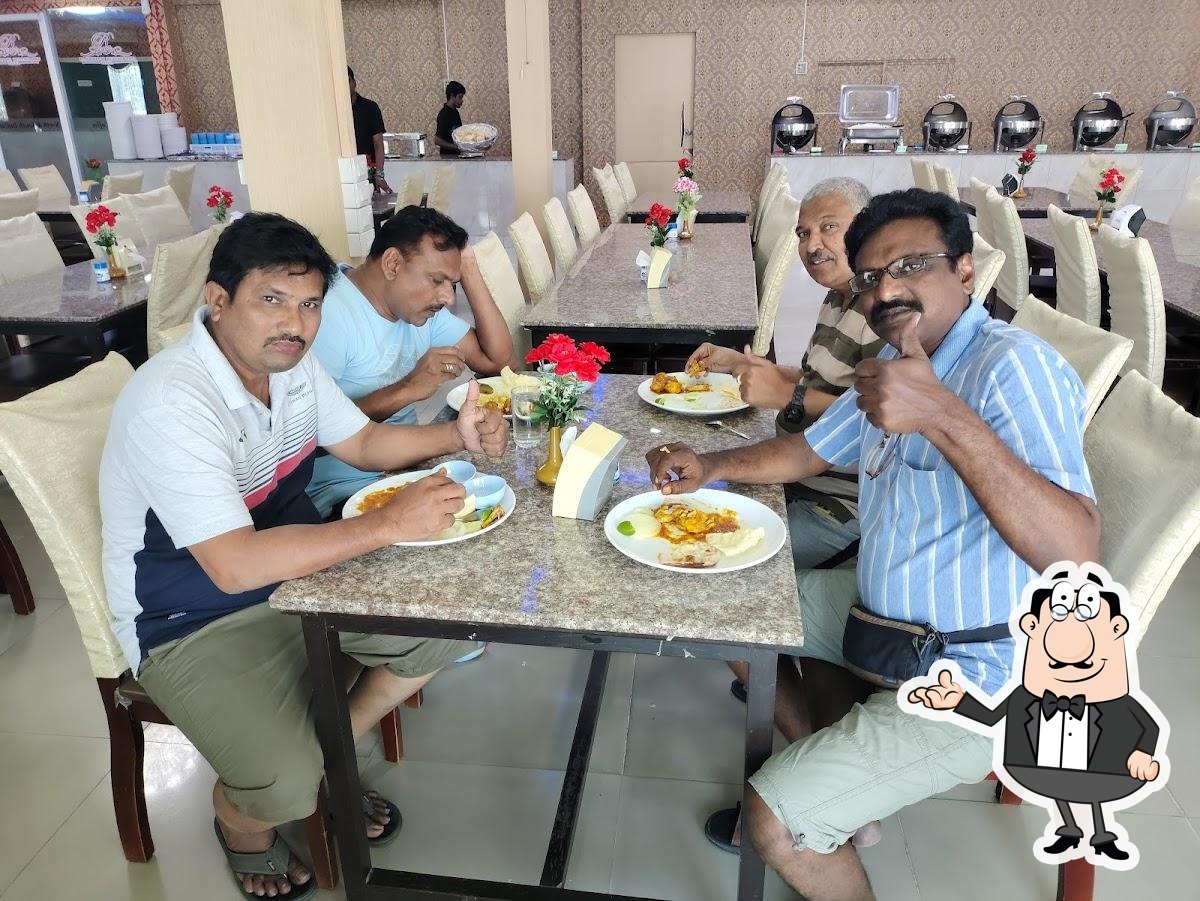 Rajadhani Restaurant Pattaya, Pattaya - Restaurant menu, prices and reviews