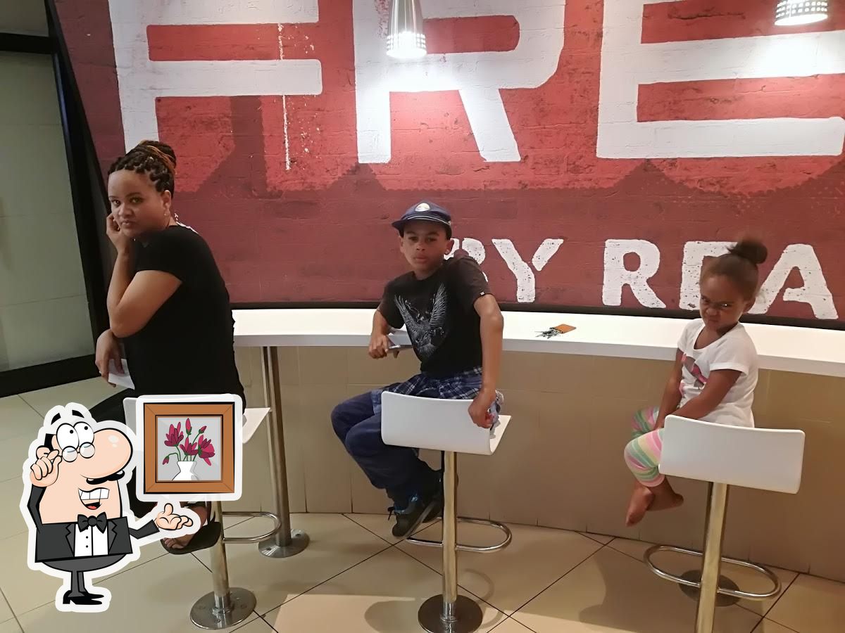 KFC Jeffreys Bay restaurant, Jeffreys Bay, 117 Da Gama Rd - Restaurant ...