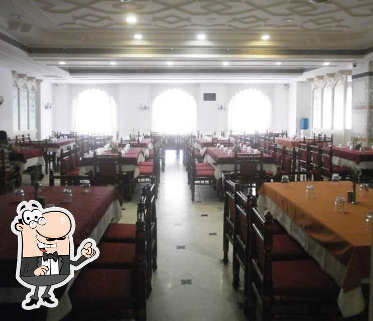 Govinda's Restaurant, Mumbai, ISKCON Temple Hare Krishna Land ...
