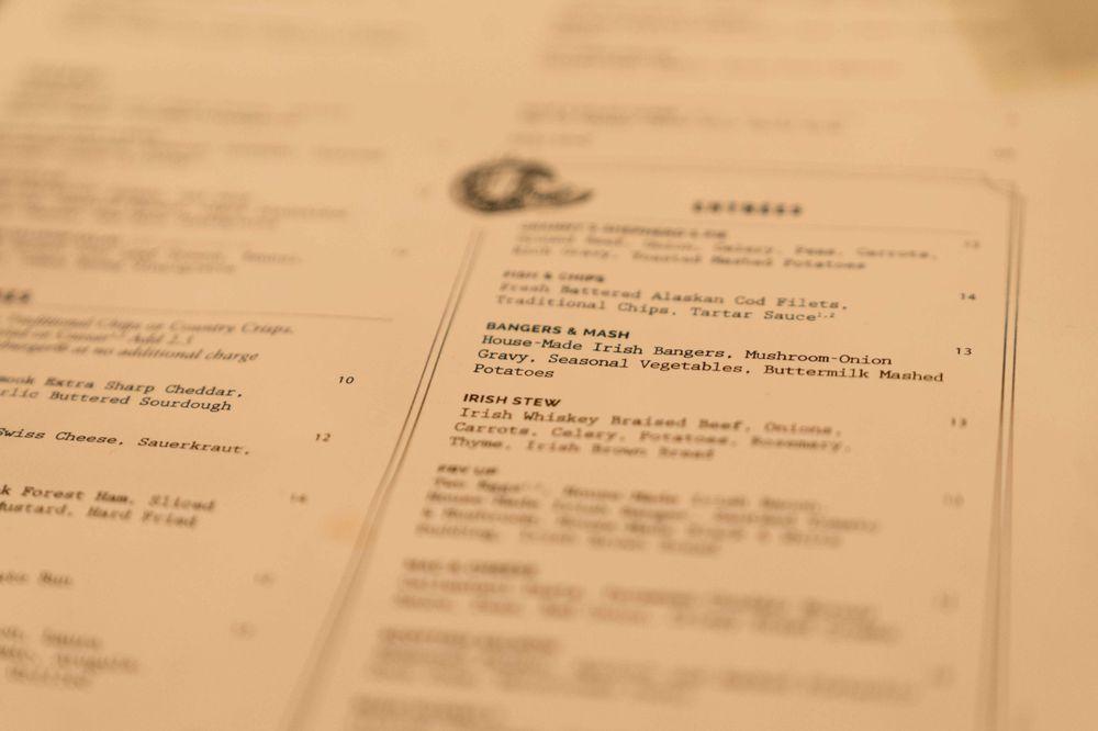 Menu at de Vere's Irish Pub, Davis