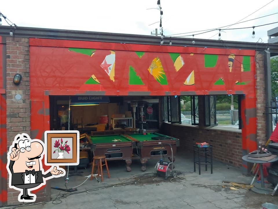Darwin's Pub in Houston - Restaurant menu and reviews