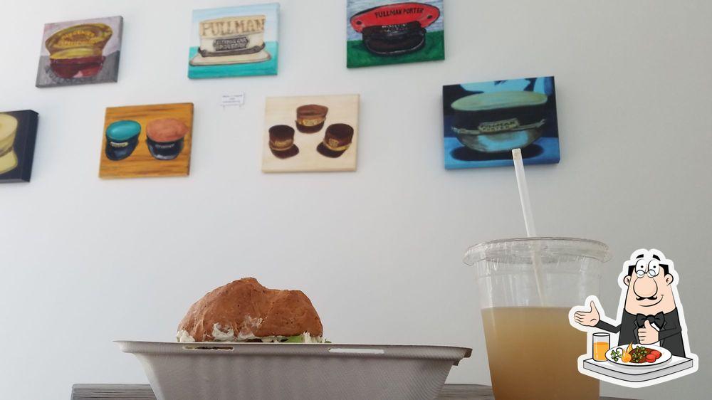 One Eleven Food Hall in Chicago - Restaurant reviews