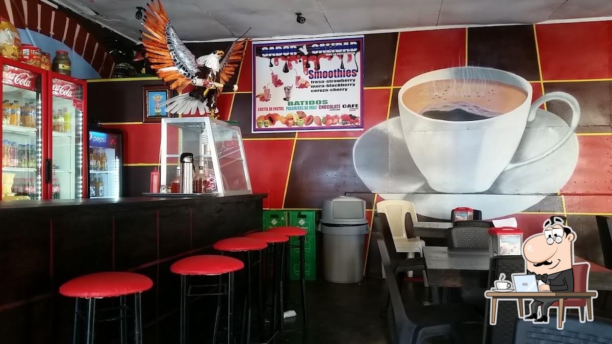 El Cafe Del Patio, Salcedo - Menú del restaurante, precios y reseñas
