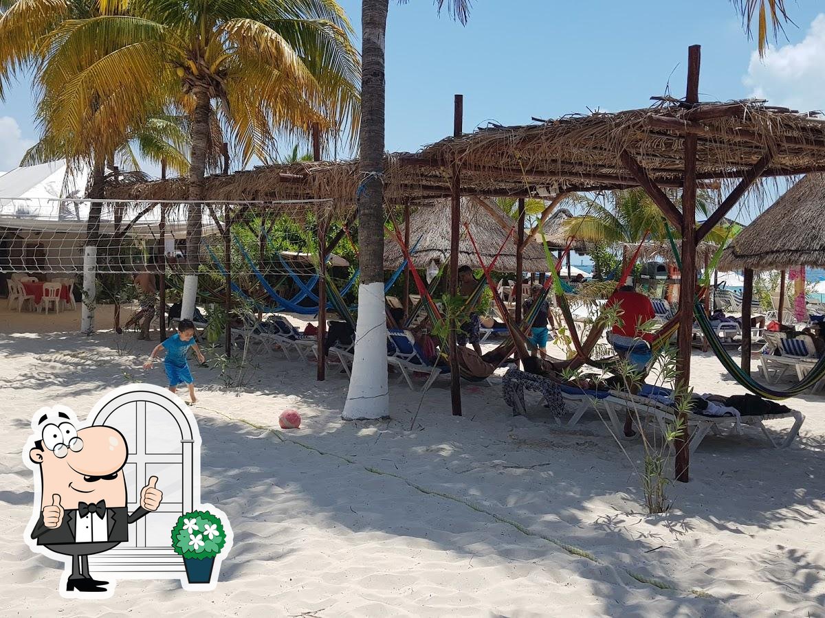 Islander Beach Club, Isla Mujeres - Restaurant reviews
