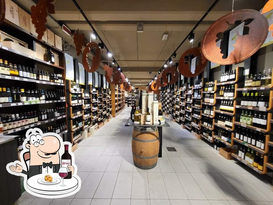 Eataly Torino Lingotto restaurant, Turin, Via Ermanno Fenoglietti ...