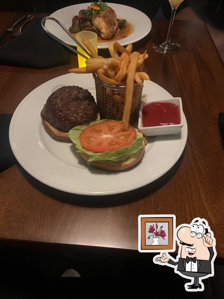 Nosh Kitchen & Cocktails in Hauppauge - Restaurant menu and reviews