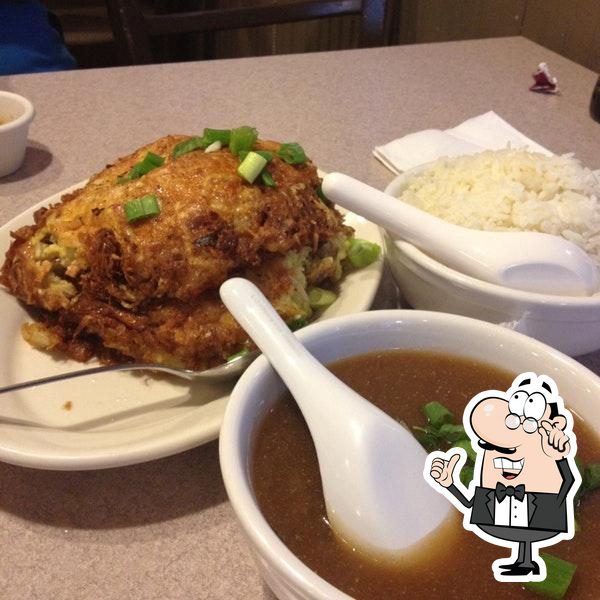 Que Viet Village House 3 in Brooklyn Center - Restaurant menu and reviews