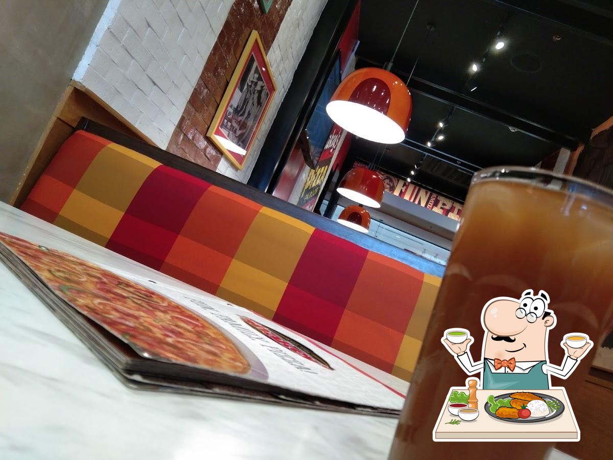 Shakey's Pizza Parlor restaurant, Paniqui - Restaurant reviews