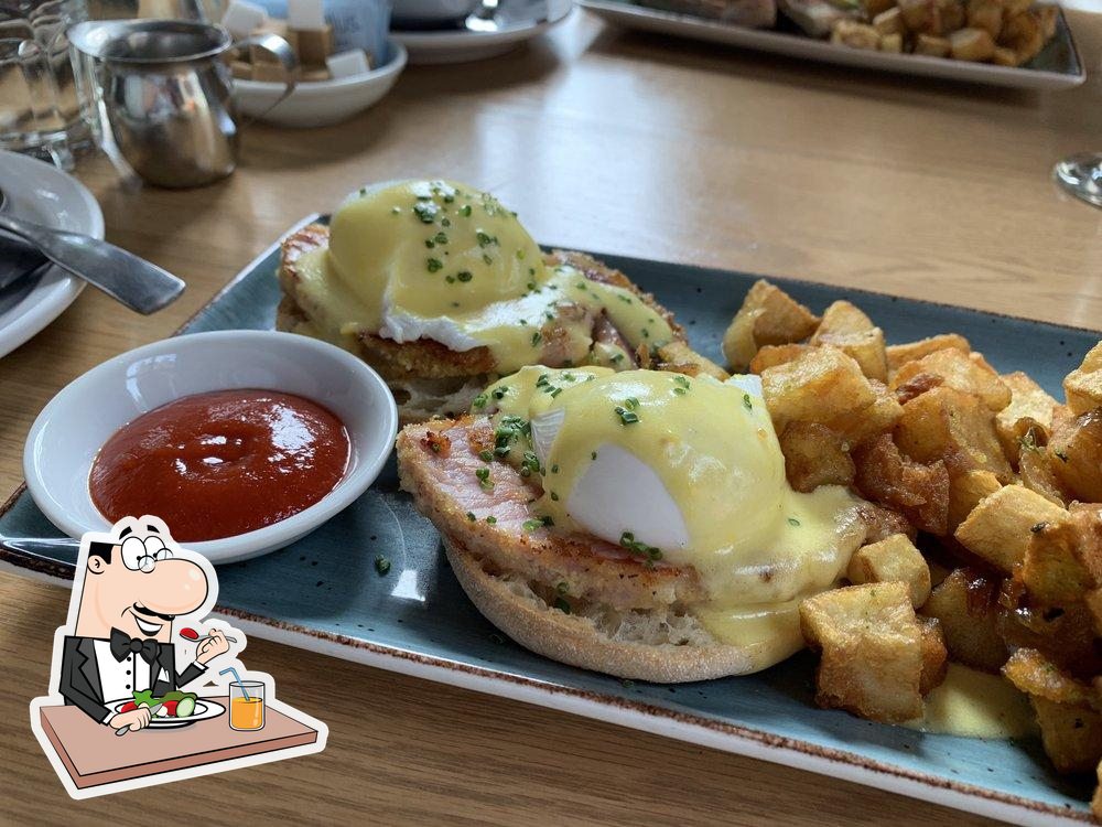 The Clarendon Tavern in Ottawa - Restaurant menu and reviews