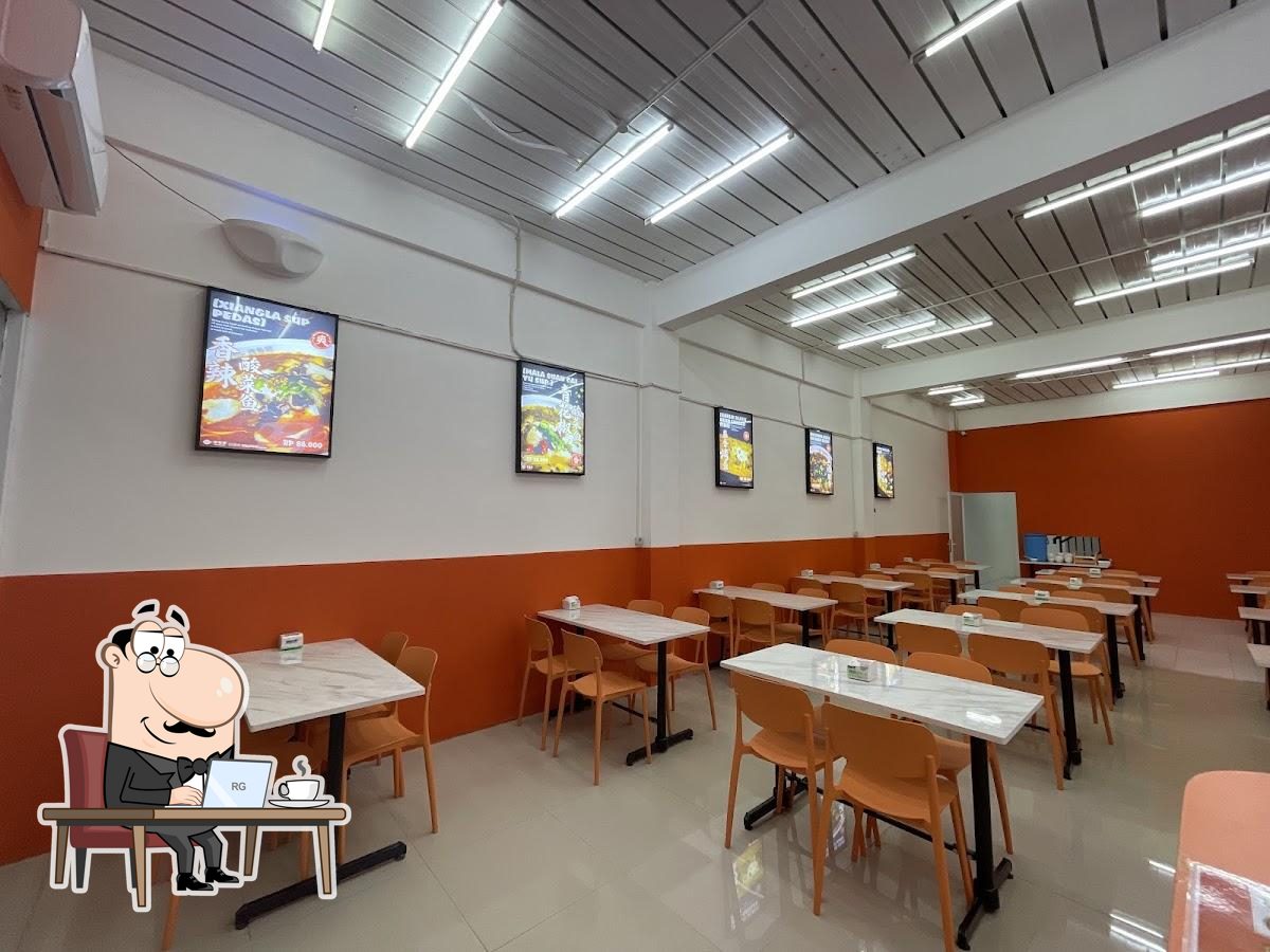 Resto Xiang Xiang Nasi Babi PahaGwalk Surabaya, Surabaya - Restaurant ...