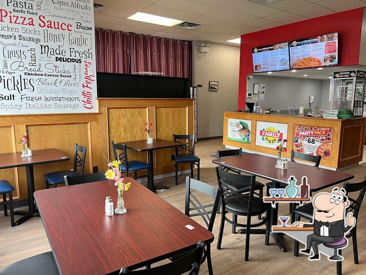 2 for 1 Family Pizza Outlook in Outlook - Restaurant menu and reviews