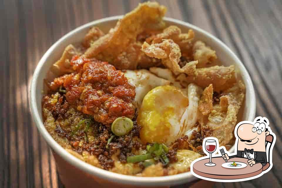 Holywings Rooftop pub & bar, South Jakarta - Restaurant menu and reviews