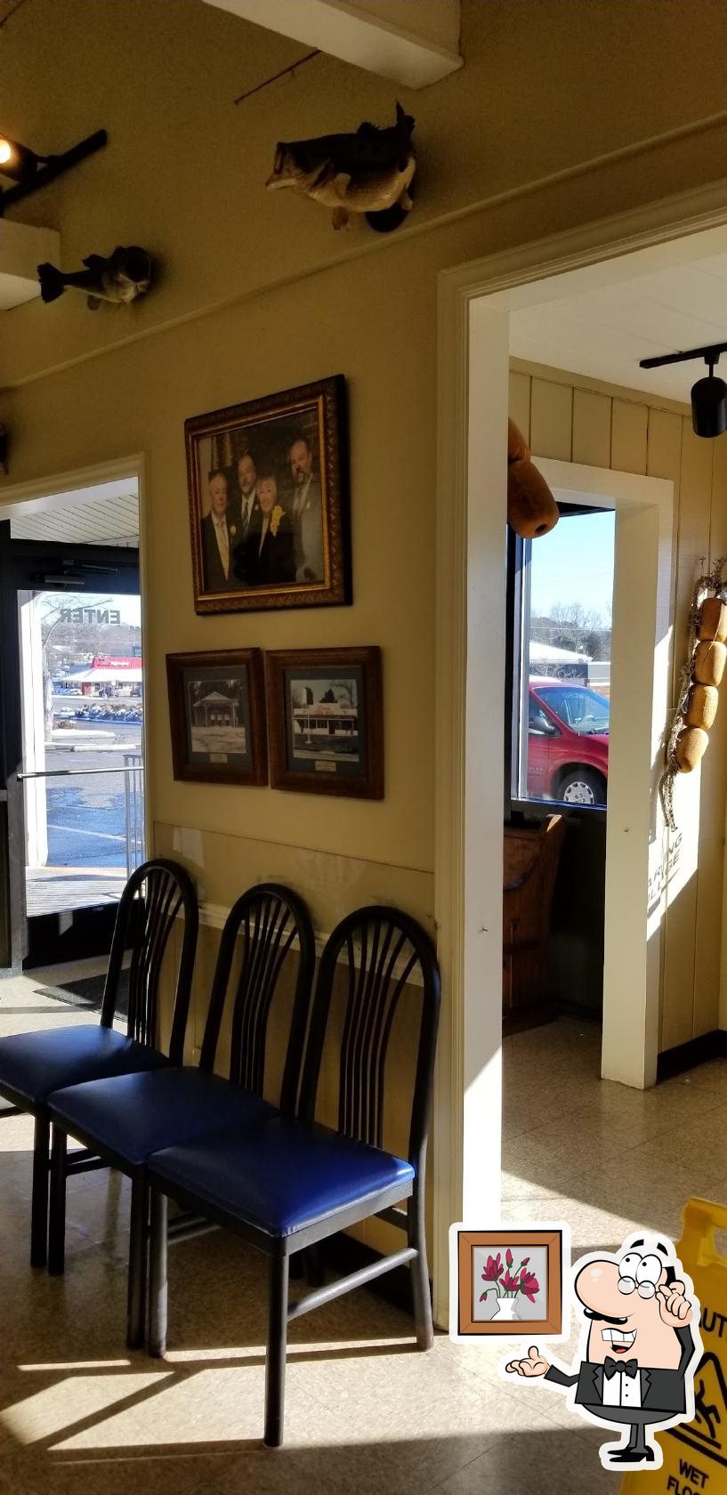 Love's Fish Box in Kings Mountain - Restaurant menu and reviews