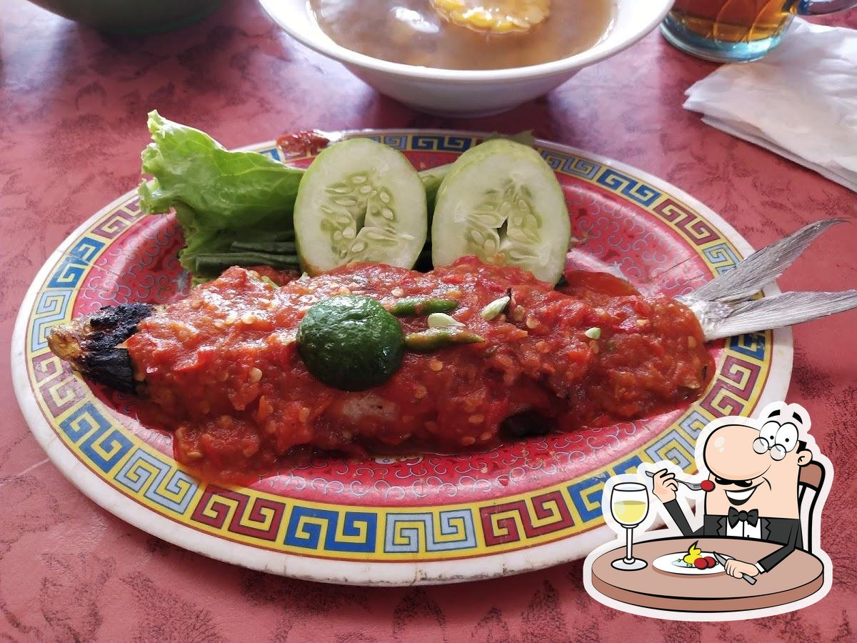 PECAK BANDENG MANG EDO restaurant, Serang, Jalan Raya Petir ...
