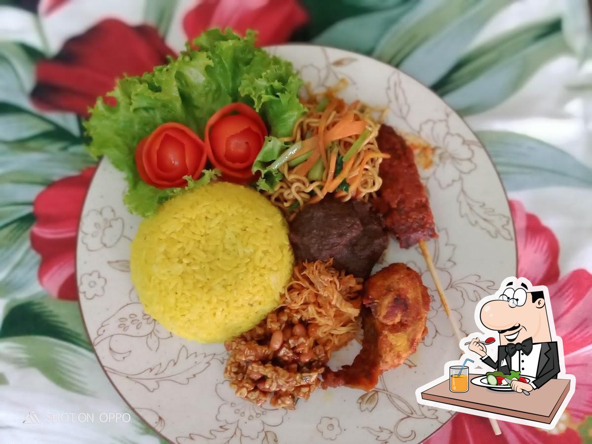 Nasi Campur Bu Fauziah restaurant, Surabaya, Jl. Juwingan No.81-83 ...