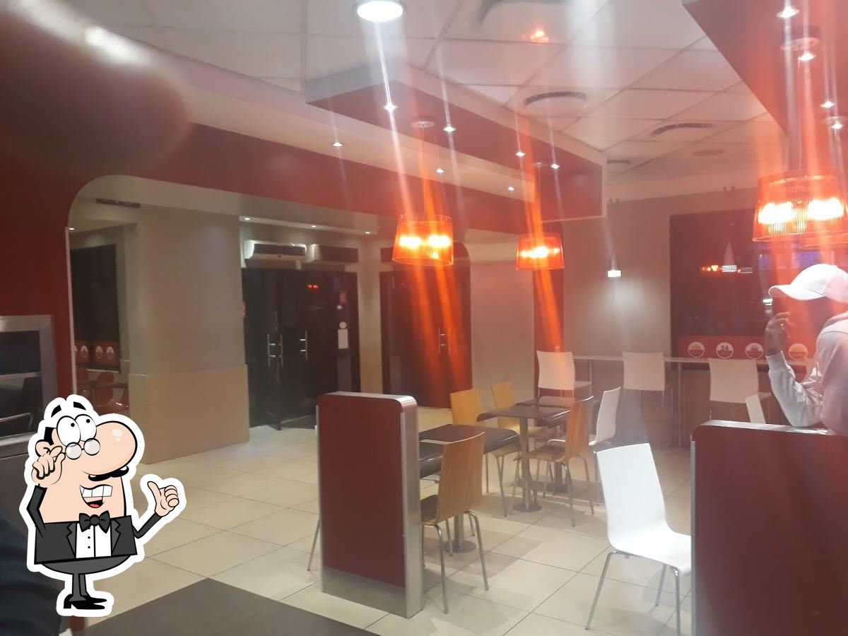 KFC Grayston Drive restaurant, Sandton, Cnr Grayston & - Restaurant ...