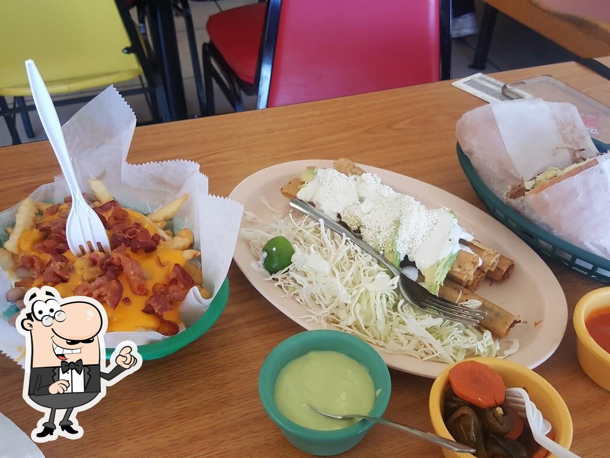 Flautas y Paleteria Tepalca, Canutillo - Restaurant menu, prices and ...