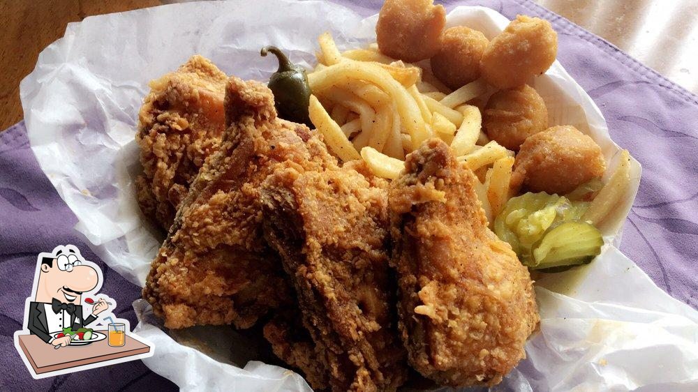 Rudy's Chicken in Dallas - Restaurant menu and reviews