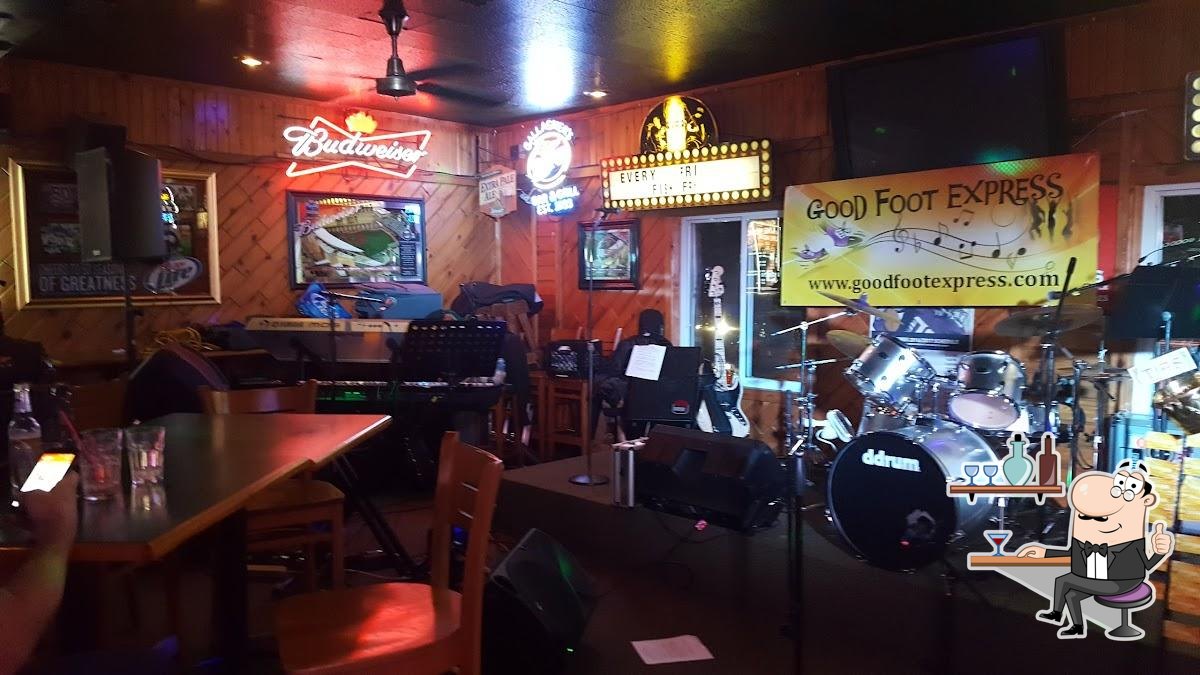 Gallaghers Bar in West Saint Paul - Restaurant menu and reviews