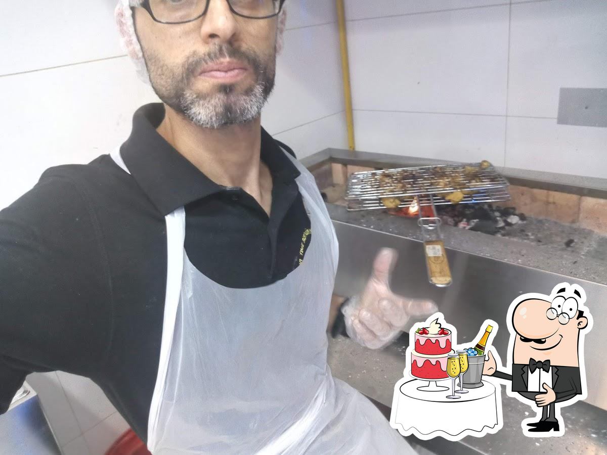Golden Chicken Cafeteria, Al Ain, 3WV8+PHX - Restaurant reviews