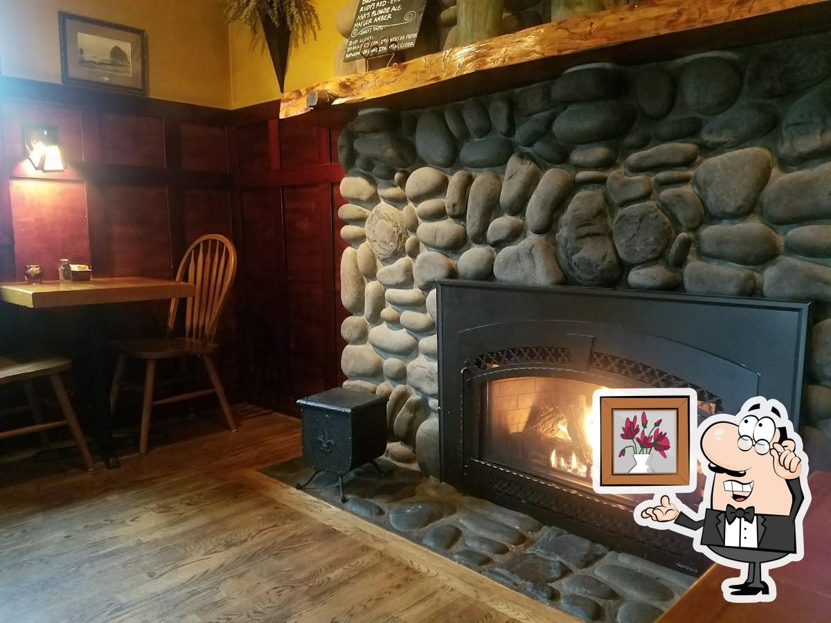 Warren House Pub, Cannon Beach - Restaurant menu, prices and reviews