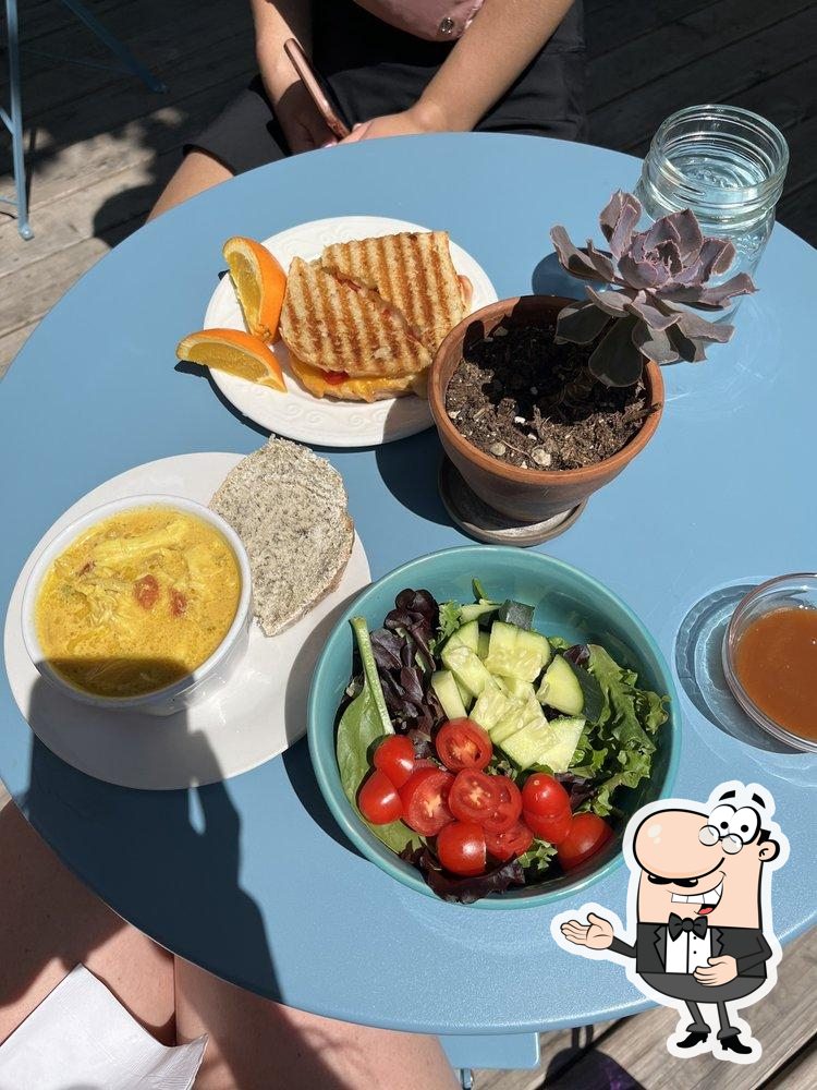 Moon Water Cafe in Appleton - Restaurant menu and reviews