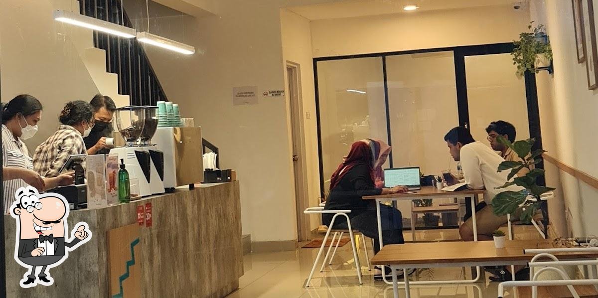 Kopi Di Bawah Tangga Lippo Cikarang, Bekasi Regency - Restaurant reviews