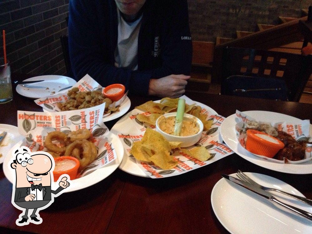 Hooters Hong Kong, Hong Kong - Restaurant menu, prices and reviews