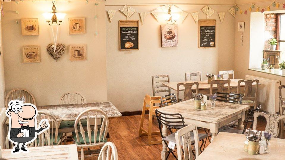 Raglan Castle Cafe in Raglan - Restaurant reviews