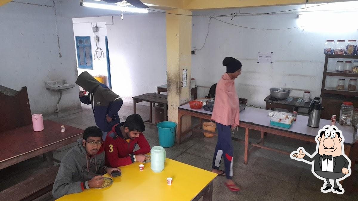 Raman Abas Canteen (Raju Da), Haringhata Farm
