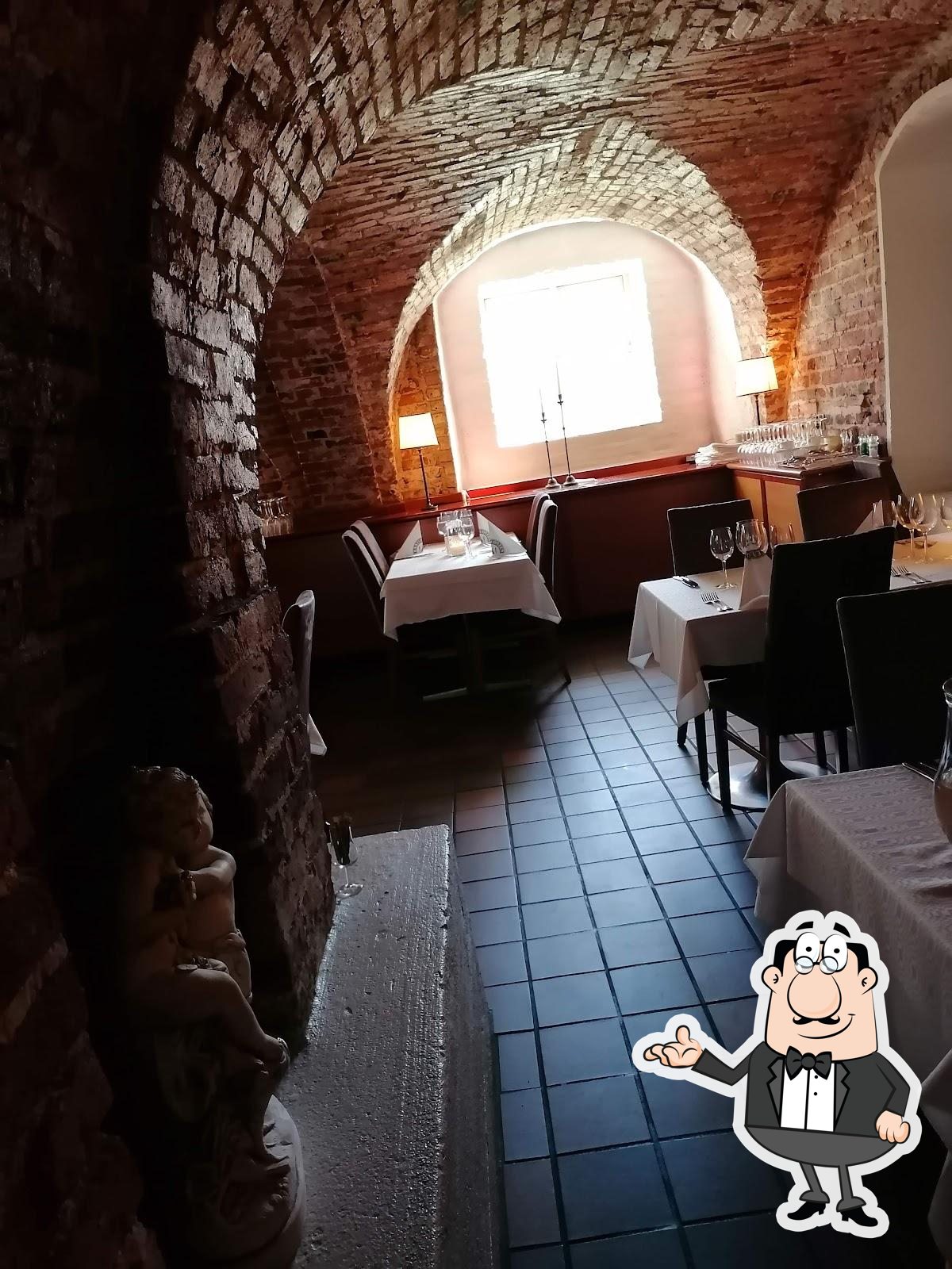 Raatihuoneen kellari, Pori - Restaurant menu, prices and reviews