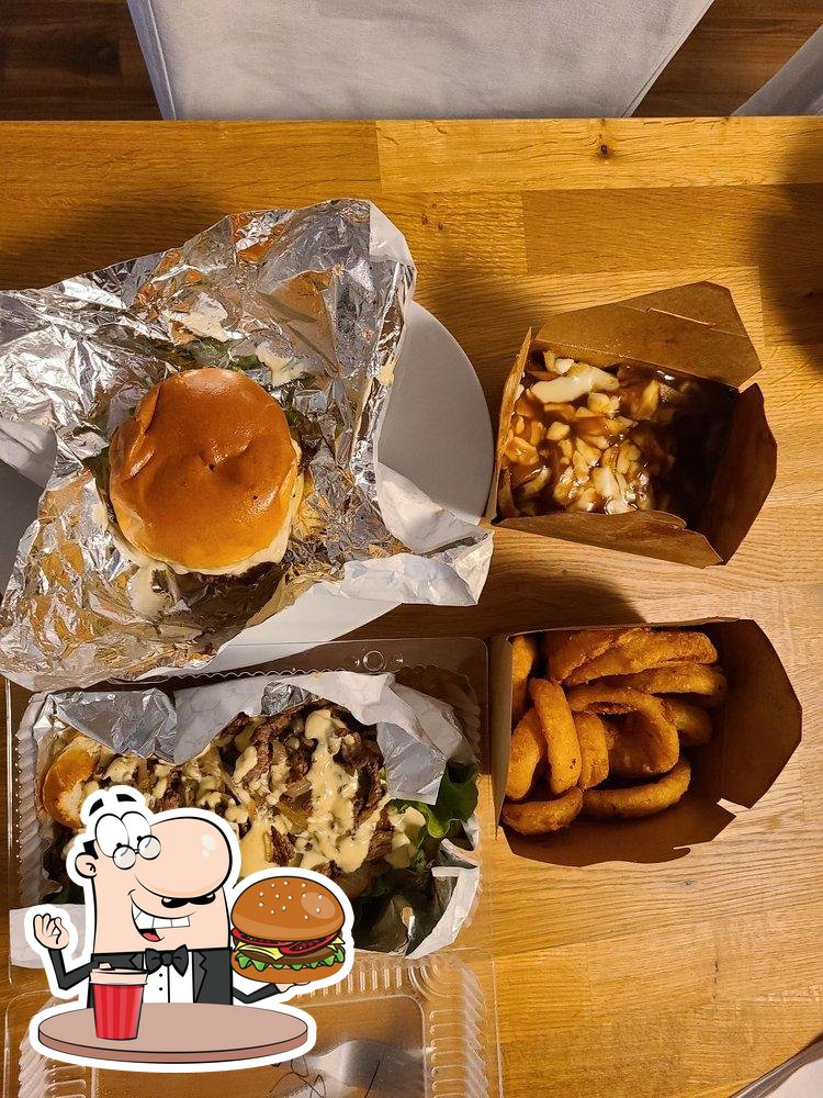Gladiator Burger & Steak, 5165 Dixie Rd in Mississauga - Restaurant reviews