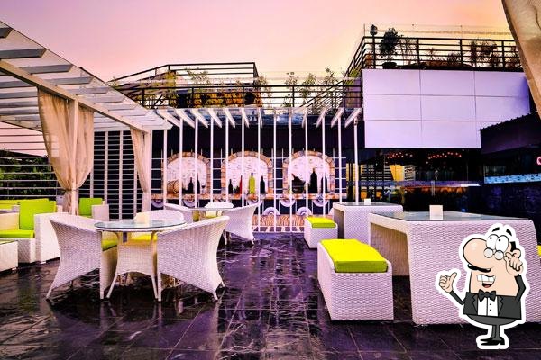 AER, Mumbai - Restaurant menu, prices and reviews