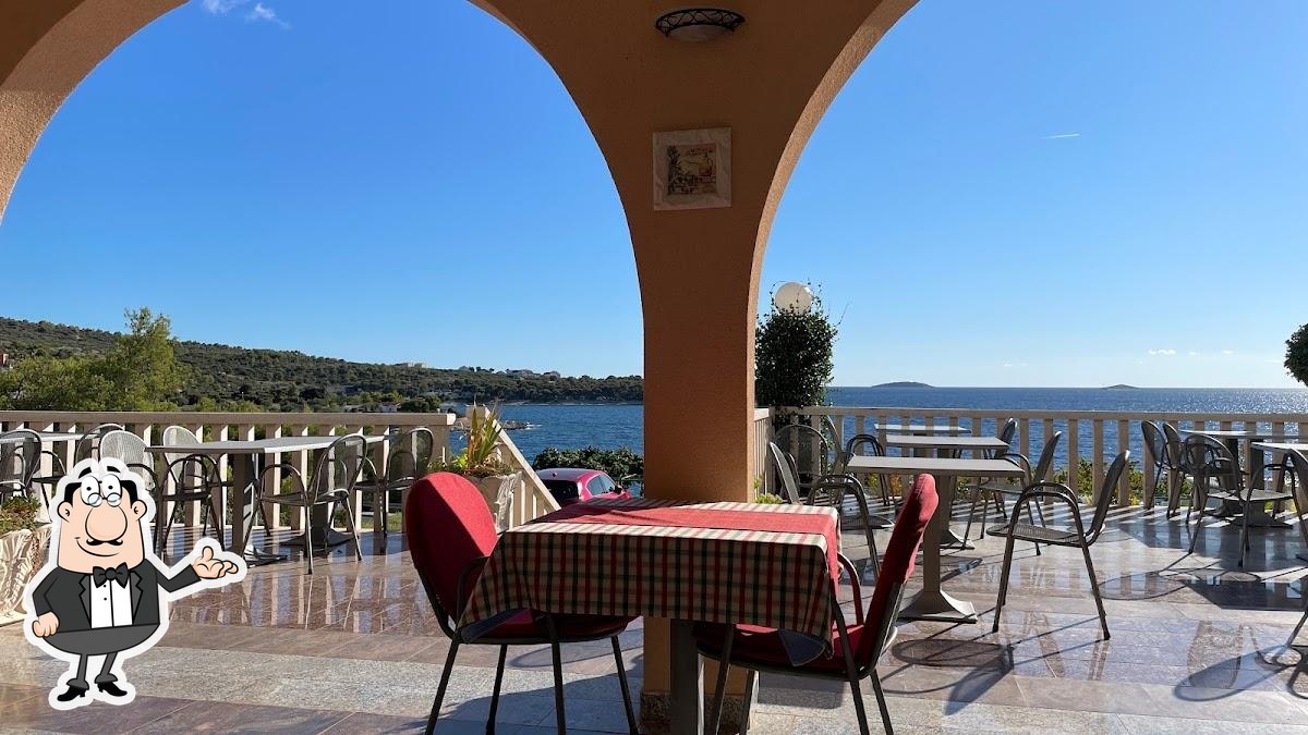 Restaurant Dolac, Primošten Burnji - Restaurant reviews