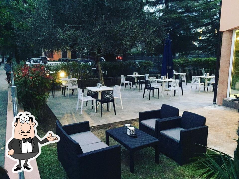 Corner Café pub & bar, Arco - Restaurant reviews