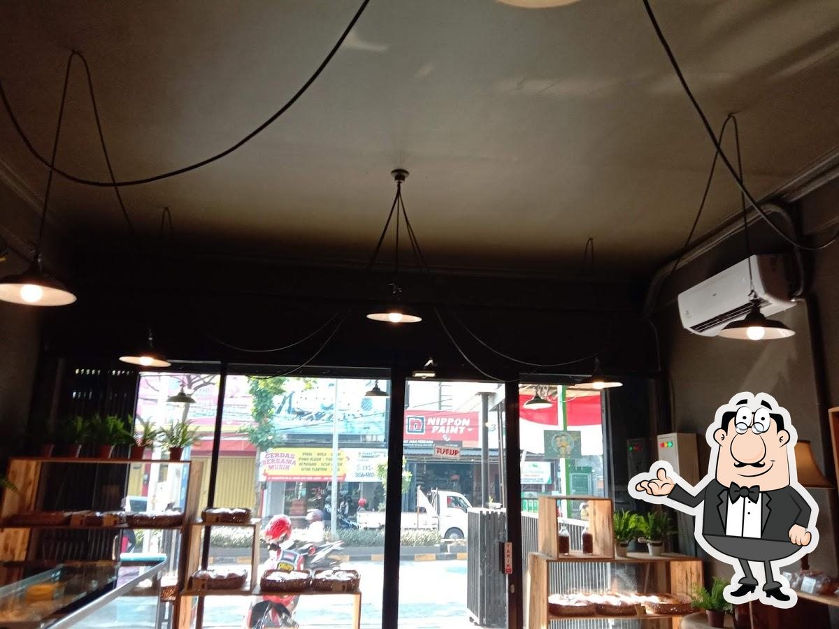 Kampoeng Roti Gresik Kota Baru (GKB), Gresik - Restaurant reviews
