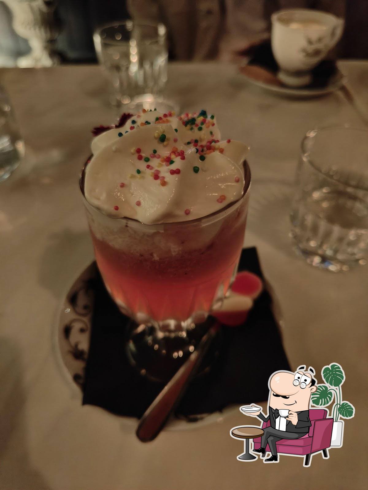 White Rabbit Cocktail Room, Canberra - Restaurant menu, prices and reviews