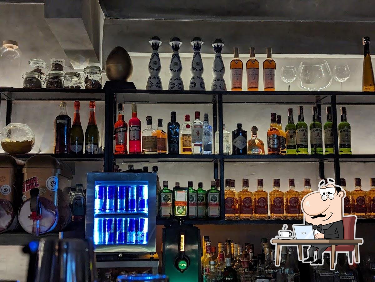 Ugly Duck Rooftop Bar & Kitchen, Makati - Restaurant menu, prices and ...