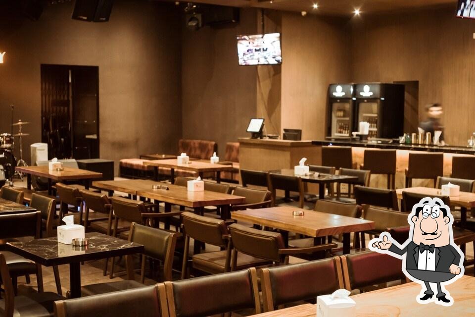 Tipsy Monkey pub & bar, Jakarta - Restaurant menu and reviews