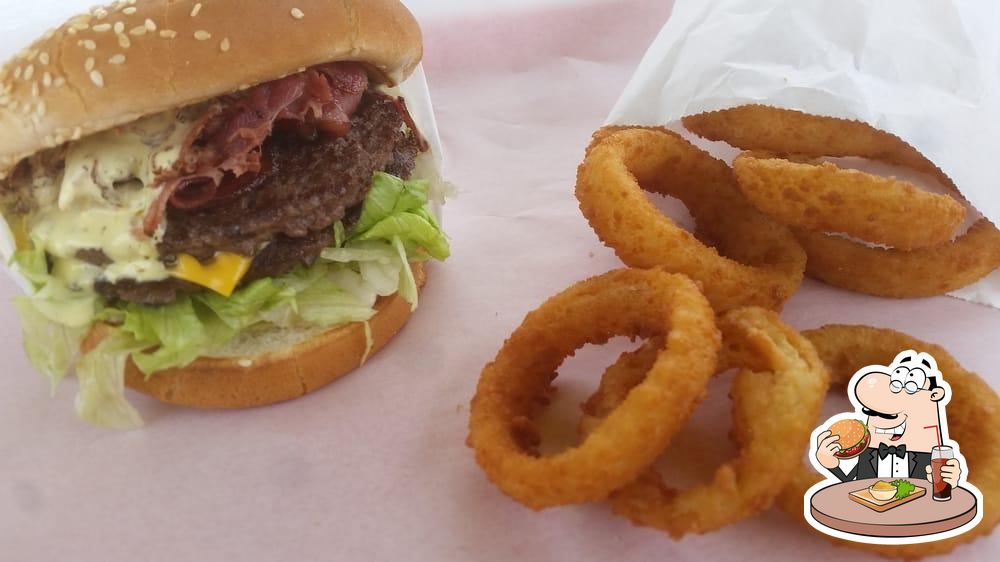 Buzz's Drive In in Goshen - Restaurant menu and reviews