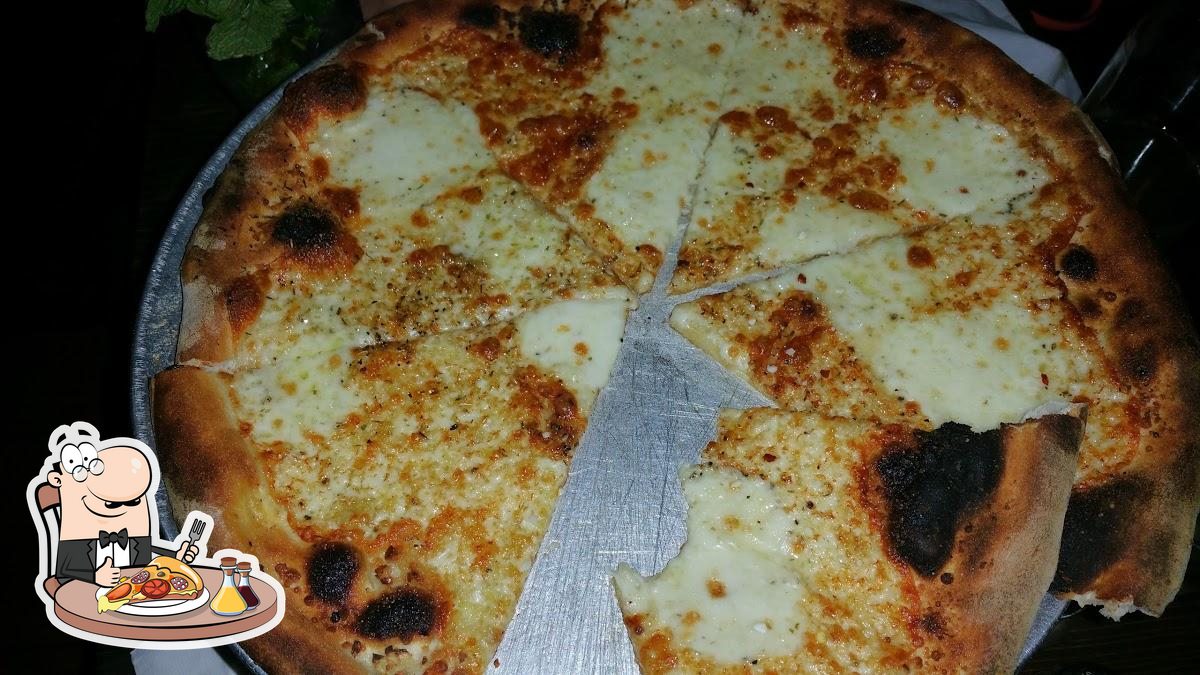 Brix & Rye in Greenport - Restaurant menu and reviews