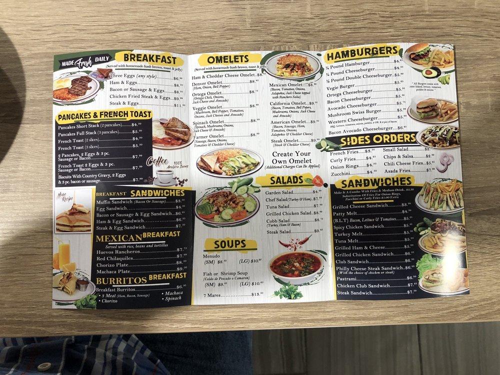Menu at Chelo's Burger restaurant, Mecca
